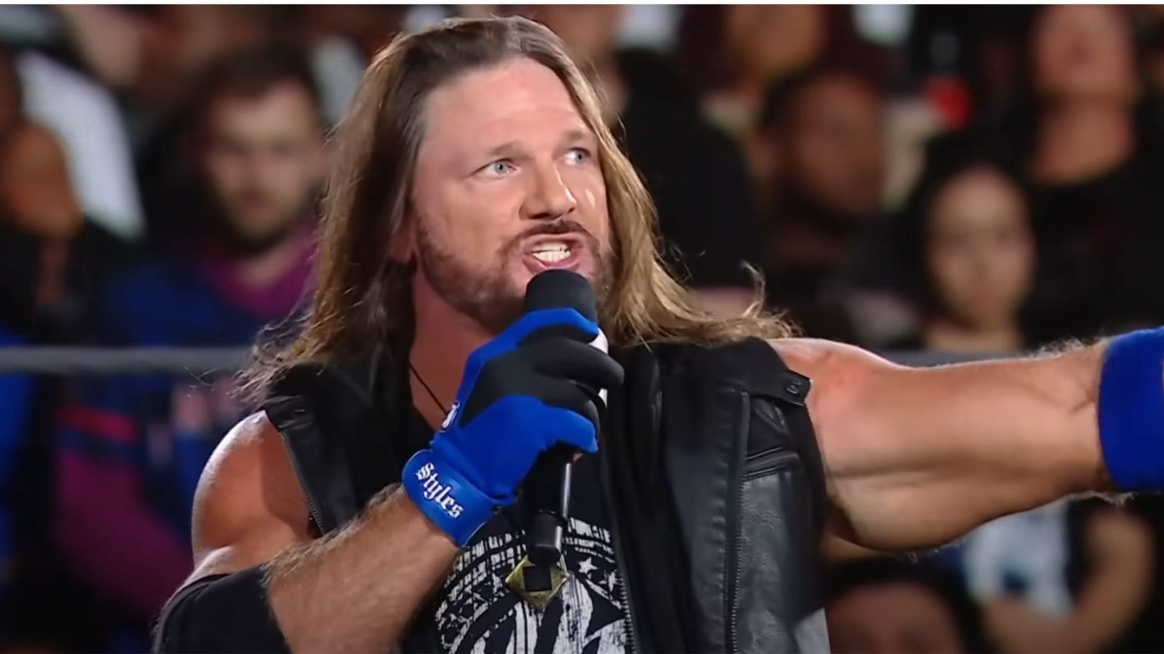 Cody Rhodes Unable To Walk Without Assistance After WWE SmackDown